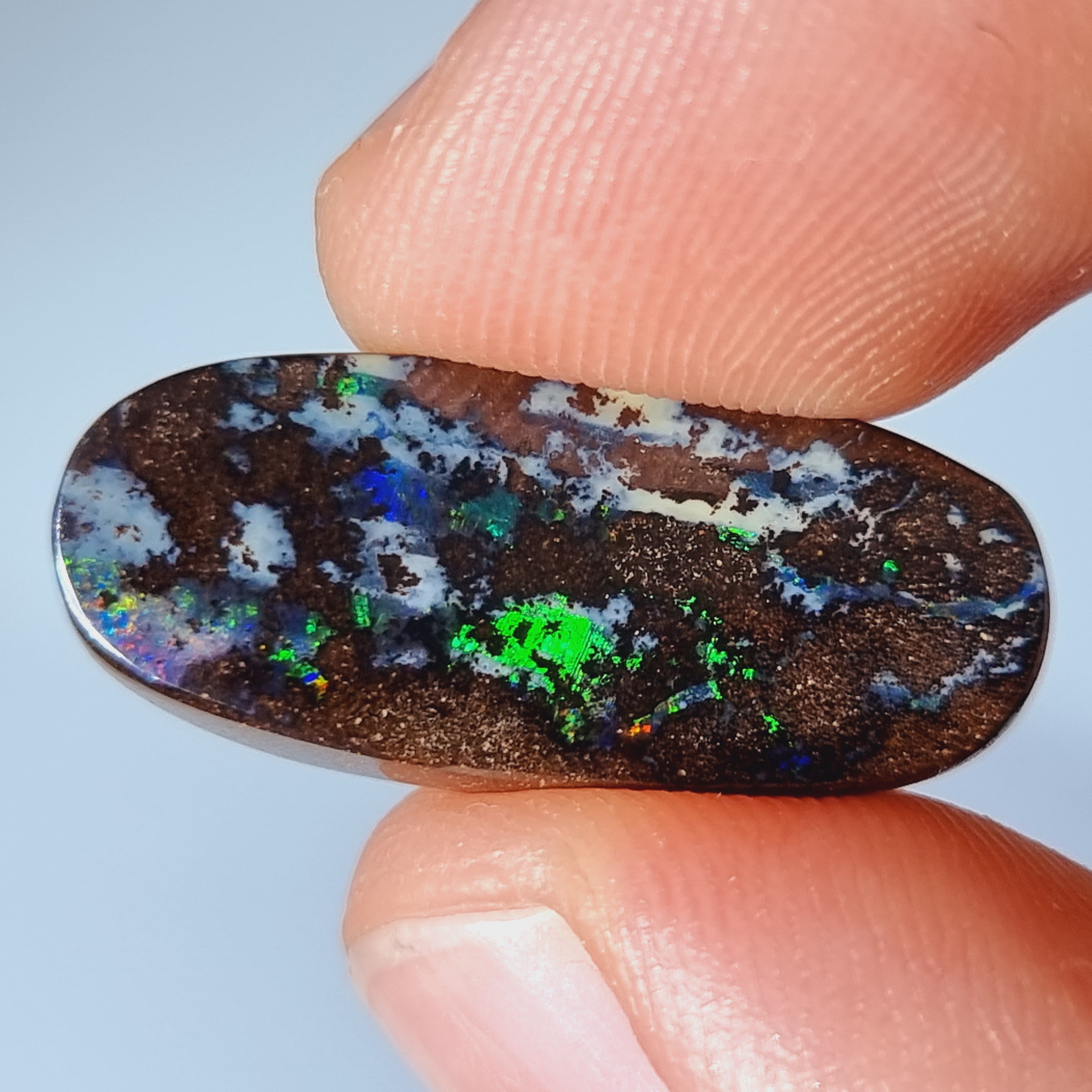 Großer Boulder Opal aus Queensland, massiver Australischer Opal, 55 Karat